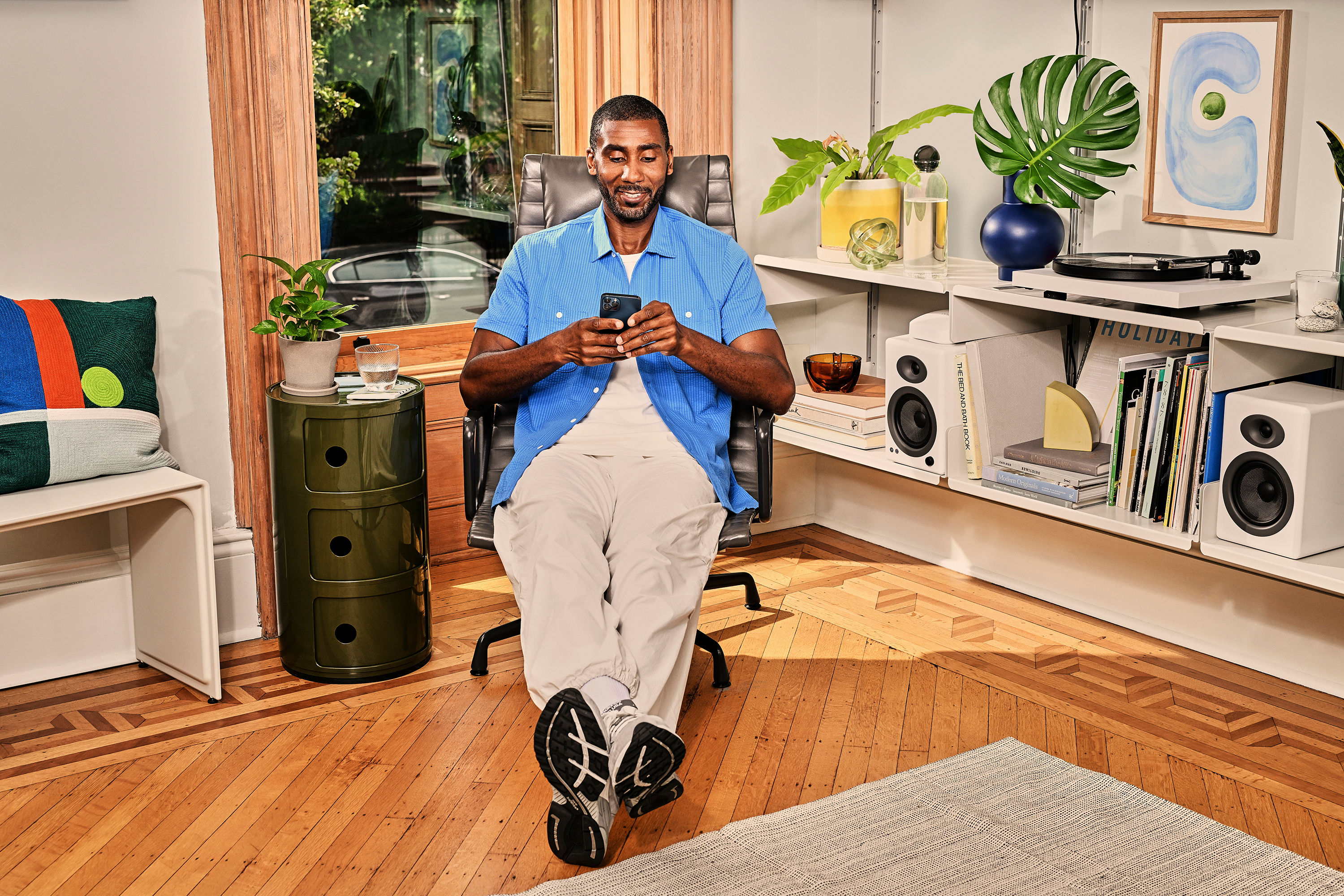 Apply direct to Nick Simpson at Workmade