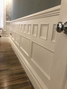 11 Inspirasi Wall Moulding untuk Hunian Modern - Pashouses