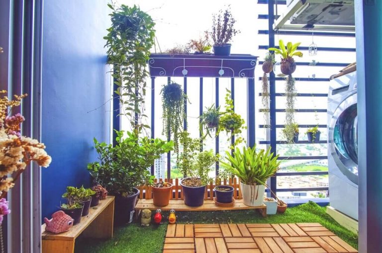 13 Inspirasi Desain Balkon Minimalis untuk Rumah Anda - Pashouses