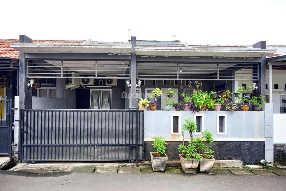 Rumah Jalan Raya Komplek AL Dijual - Siap Huni, Siap KPR! - Pashouses