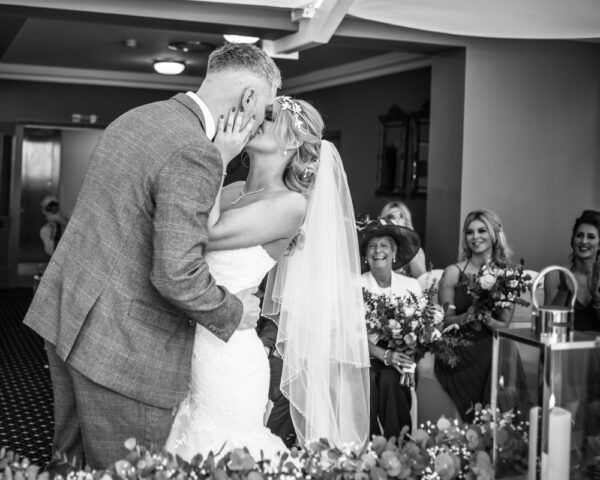 Hannah & Chris - Parsonage Hotel, York - PH Weddings Photography