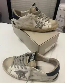 Golden Goose - on sale up to 90% Off Shoes, Tops, Sweats Golden Goose - on sale up to 90% Off Shoes, Tops, Sweats