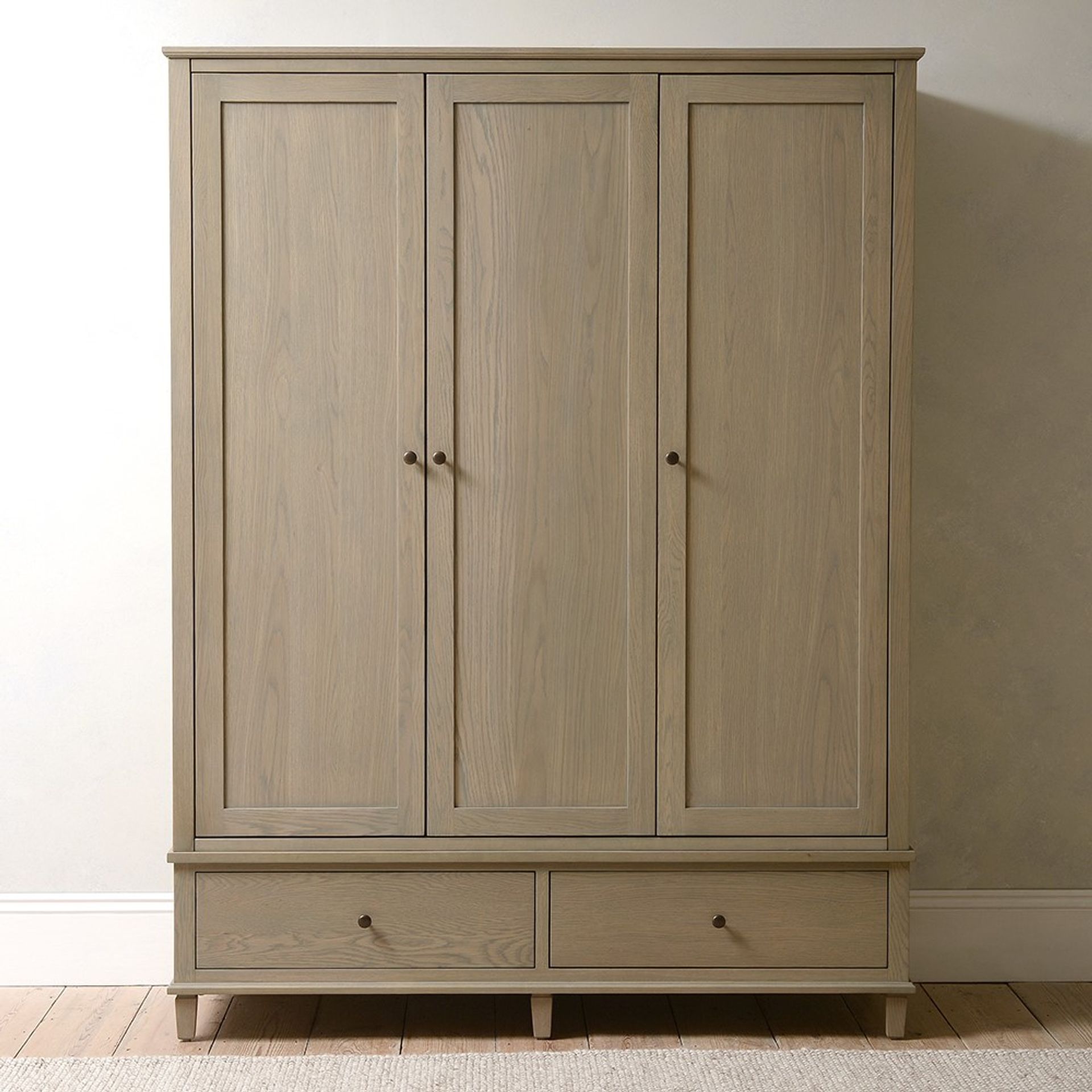 Triple Wardrobes | Solid Oak & Pine Three Door Wardrobes | The Cotswold ...