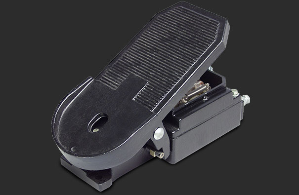 MERRITT SYNERGY | (Formerly FSRHDG) | Operator Chair Systems | Operator ...