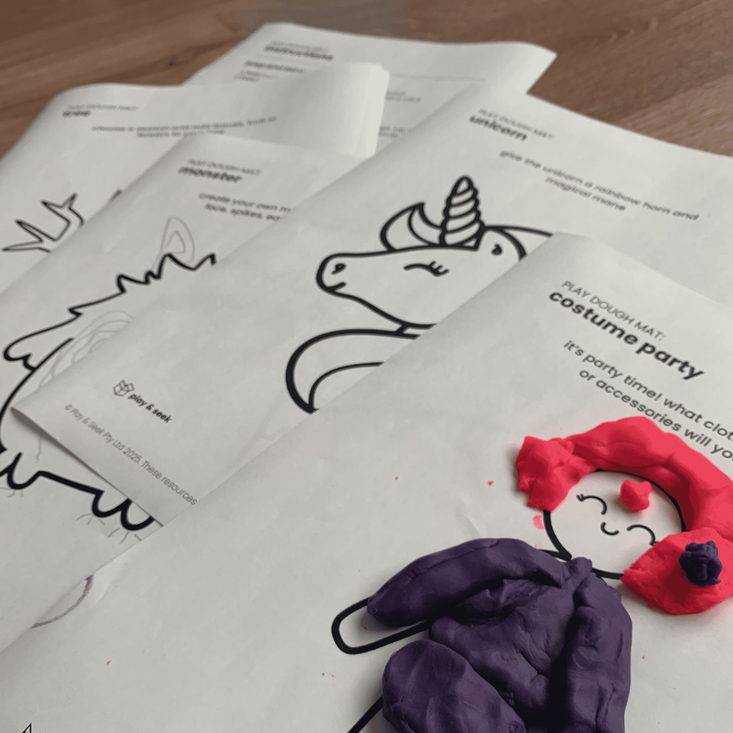 Play dough mats - Play & Seek
