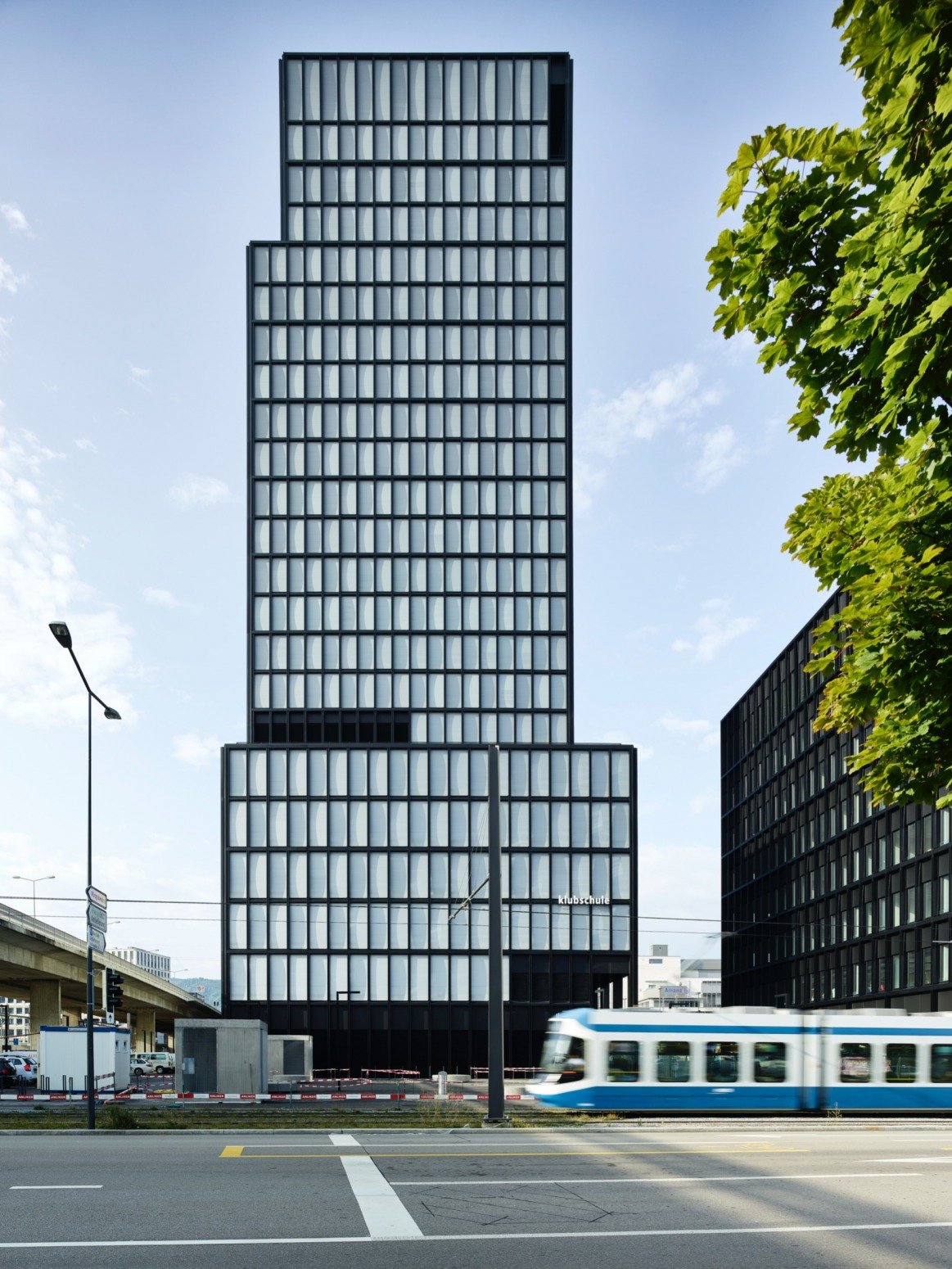 Westlink Tower / Mebatech AG