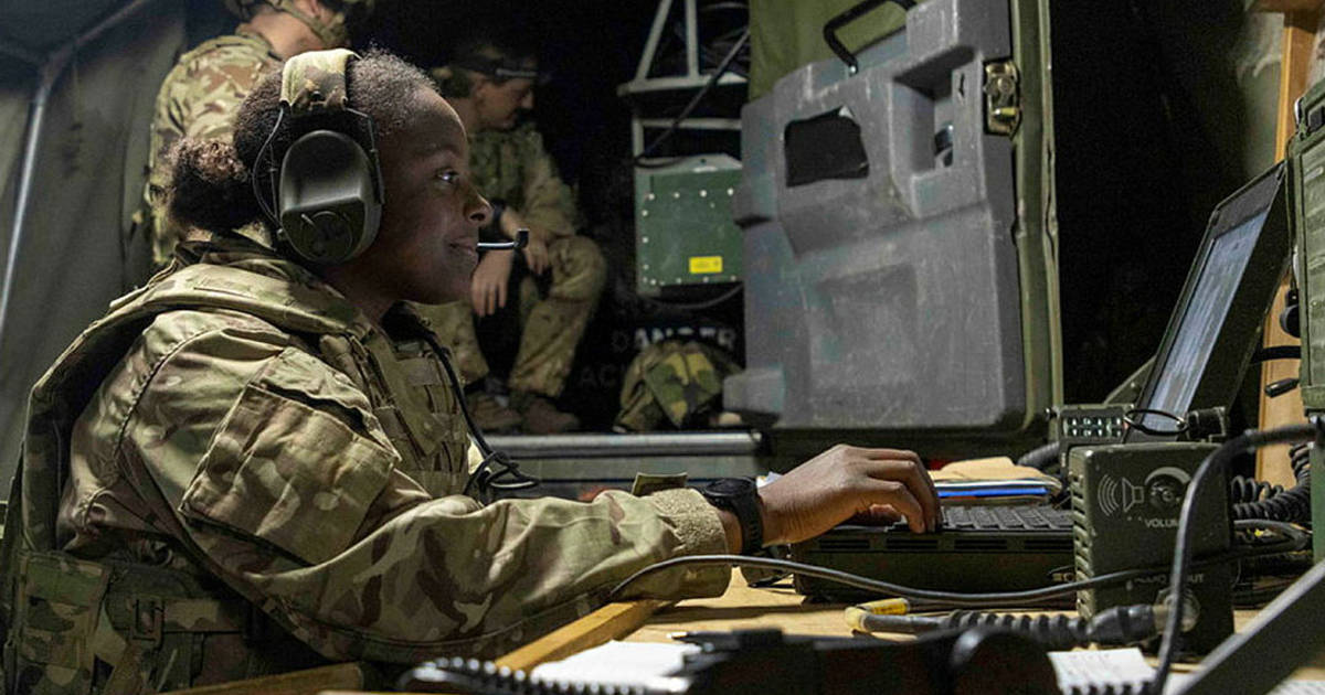 Ones and Zeros: The British Army Unveils its Digital and Data Plan ...