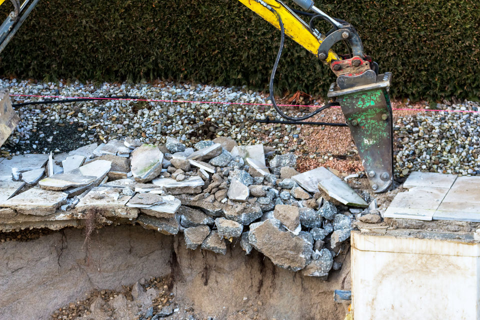 What Are The Pros And Cons Of Filling In A Pool?