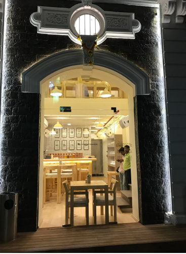 Doolally Taproom in Colaba, Mumbai | Check Price, Photos & Reviews