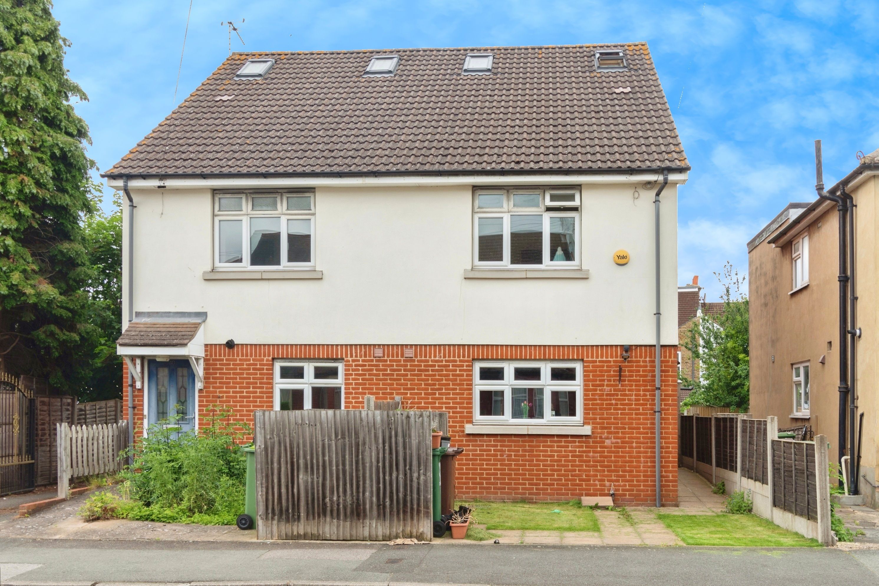 23 Houses & Flats For Sale in Wallington | Purplebricks