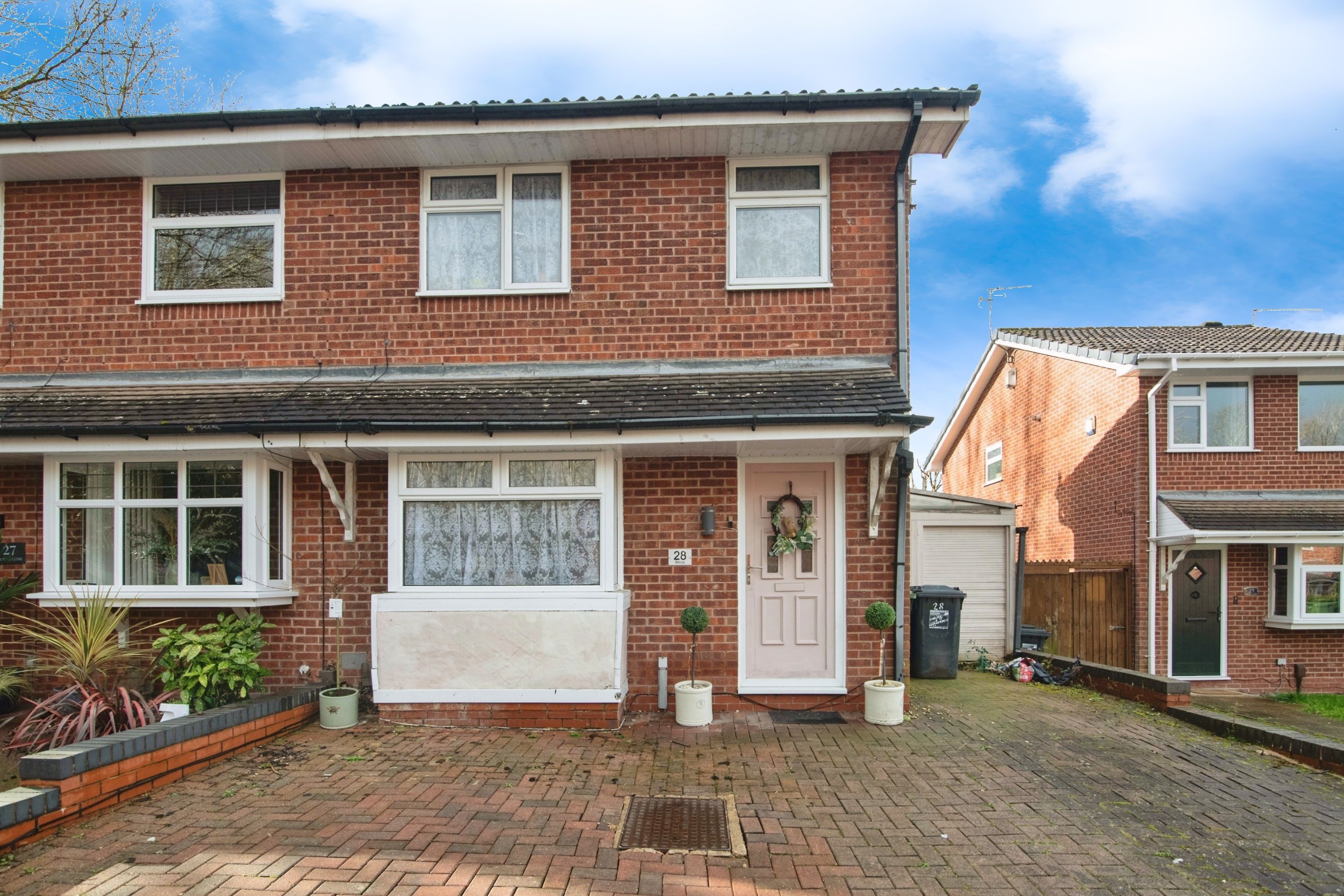 10 Houses & Flats For Sale in Redditch | Purplebricks