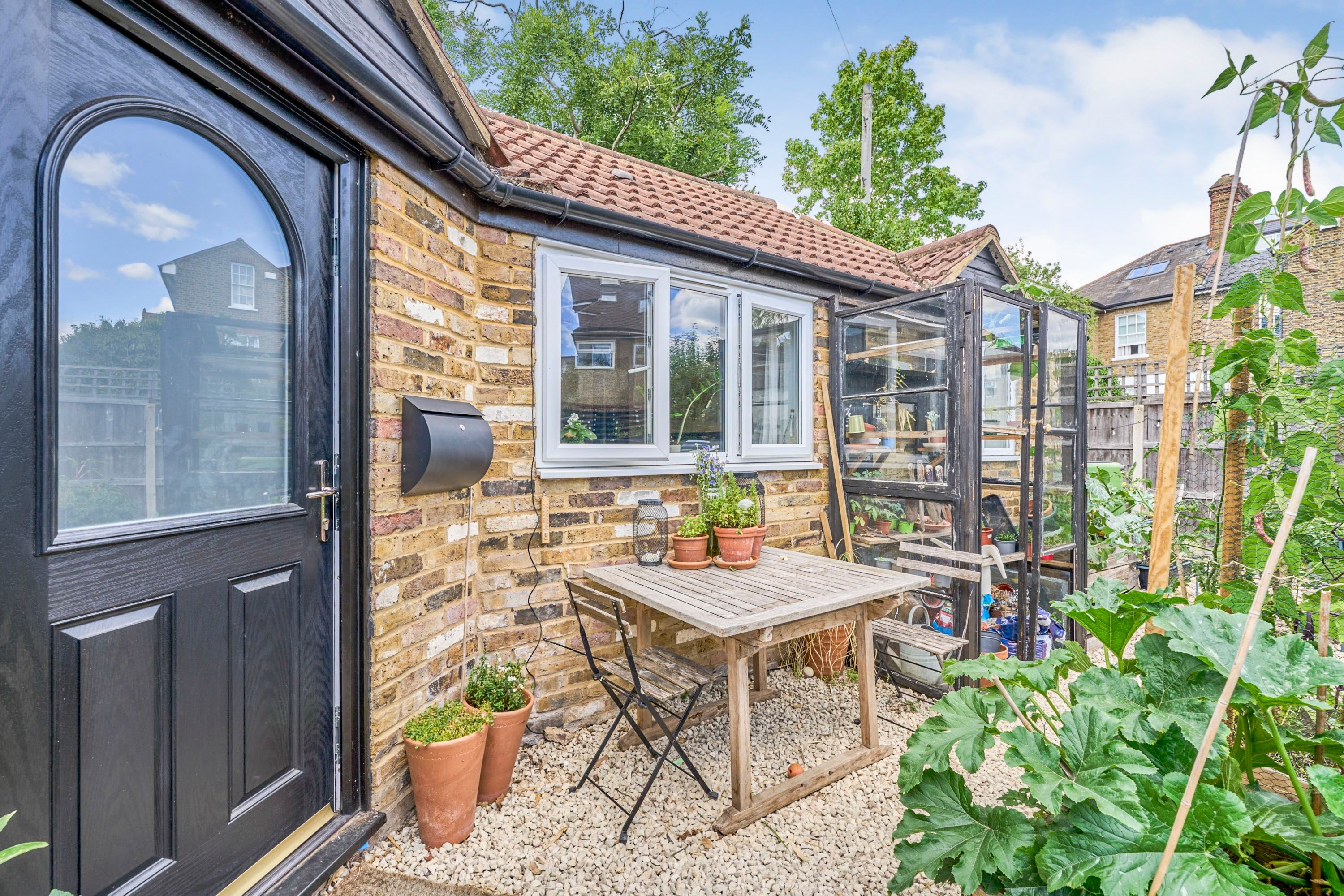 Molesey Property For Sale | Purplebricks