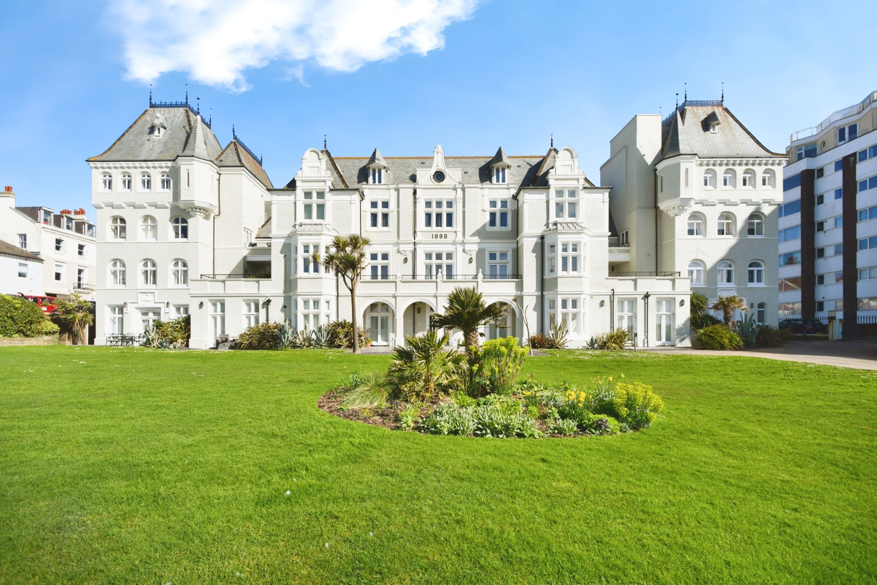 3 Houses & Flats For Sale in Brighton and Hove | Purplebricks