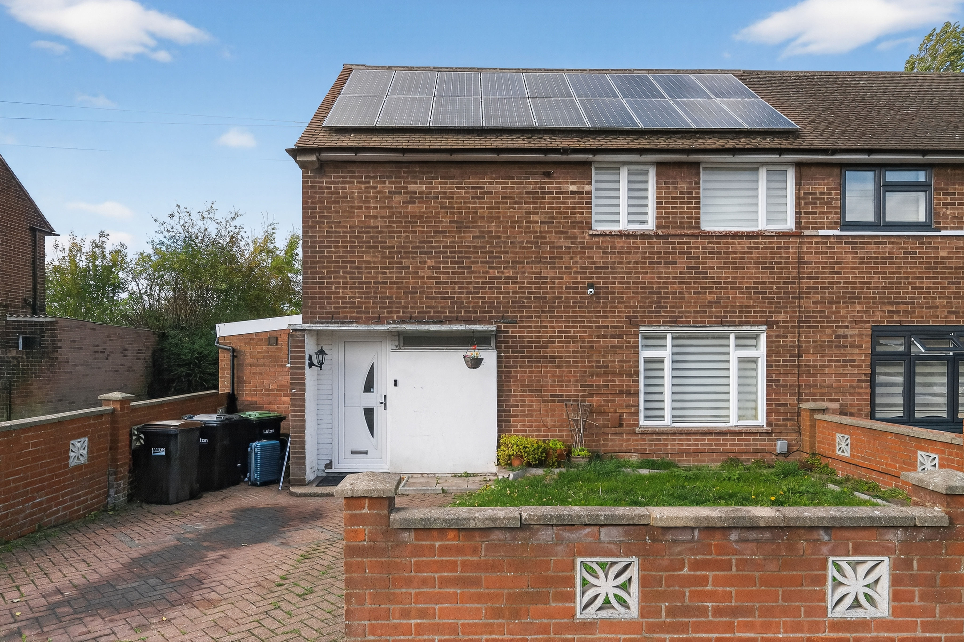 17 Houses & Flats For Sale in Luton | Purplebricks