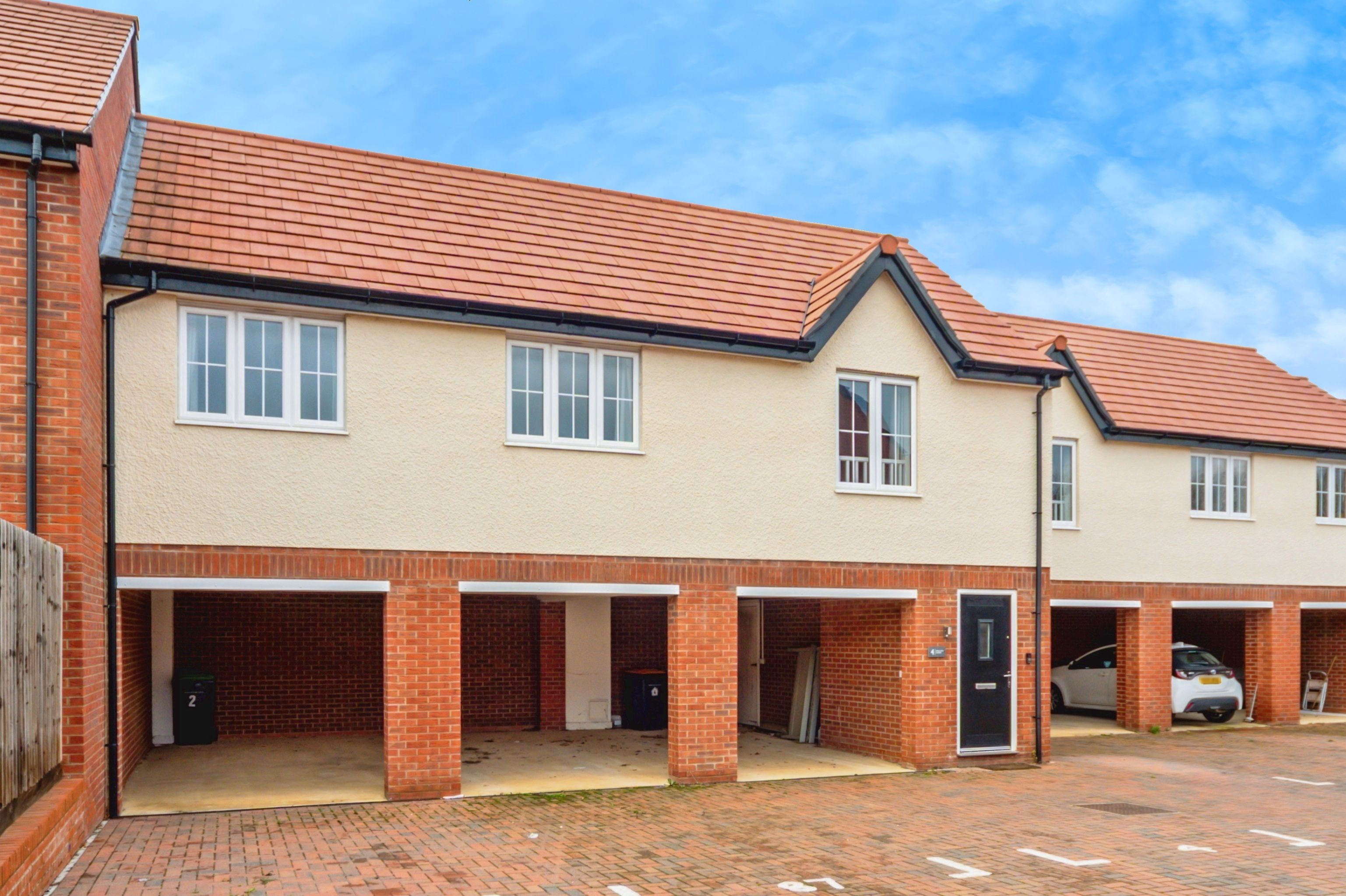 2 Houses & Flats For Sale in Oakley | Purplebricks