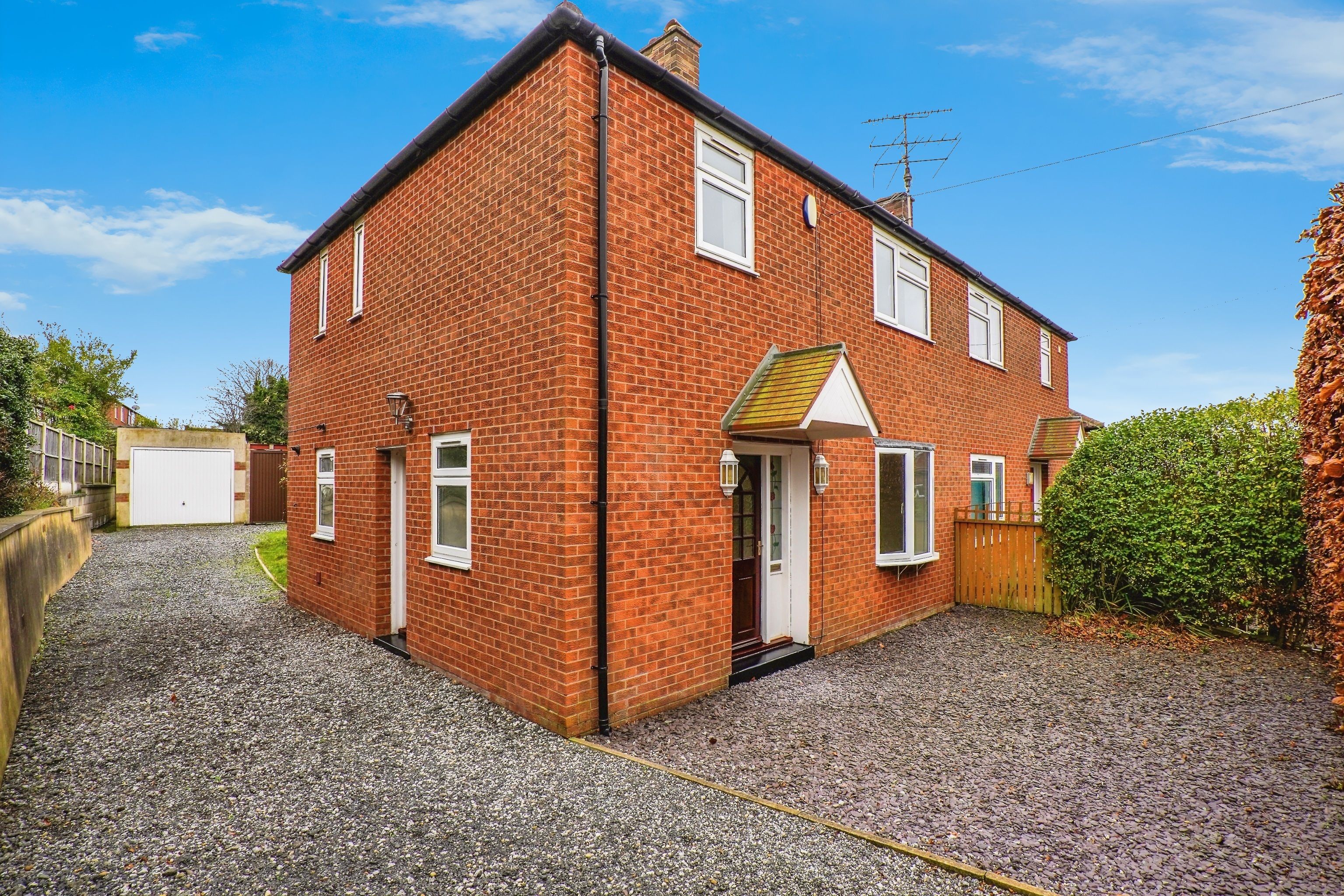 8 Houses & Flats For Sale in Horsforth | Purplebricks
