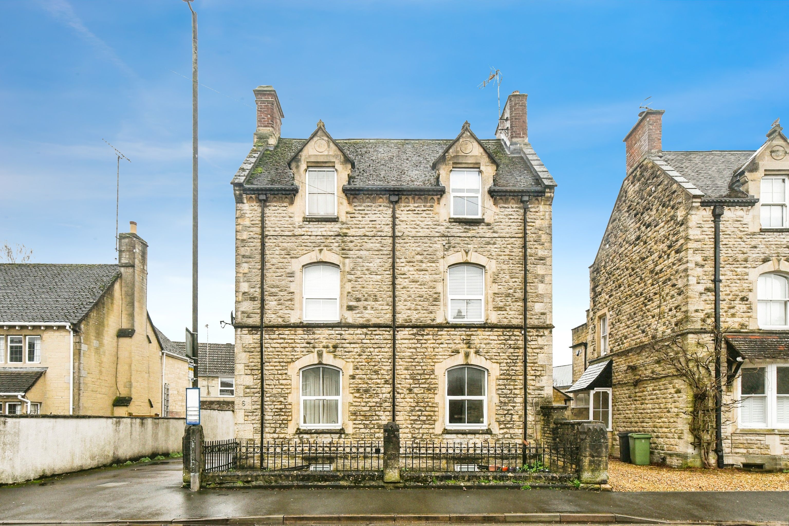 2 Houses & Flats For Sale in Cirencester | Purplebricks