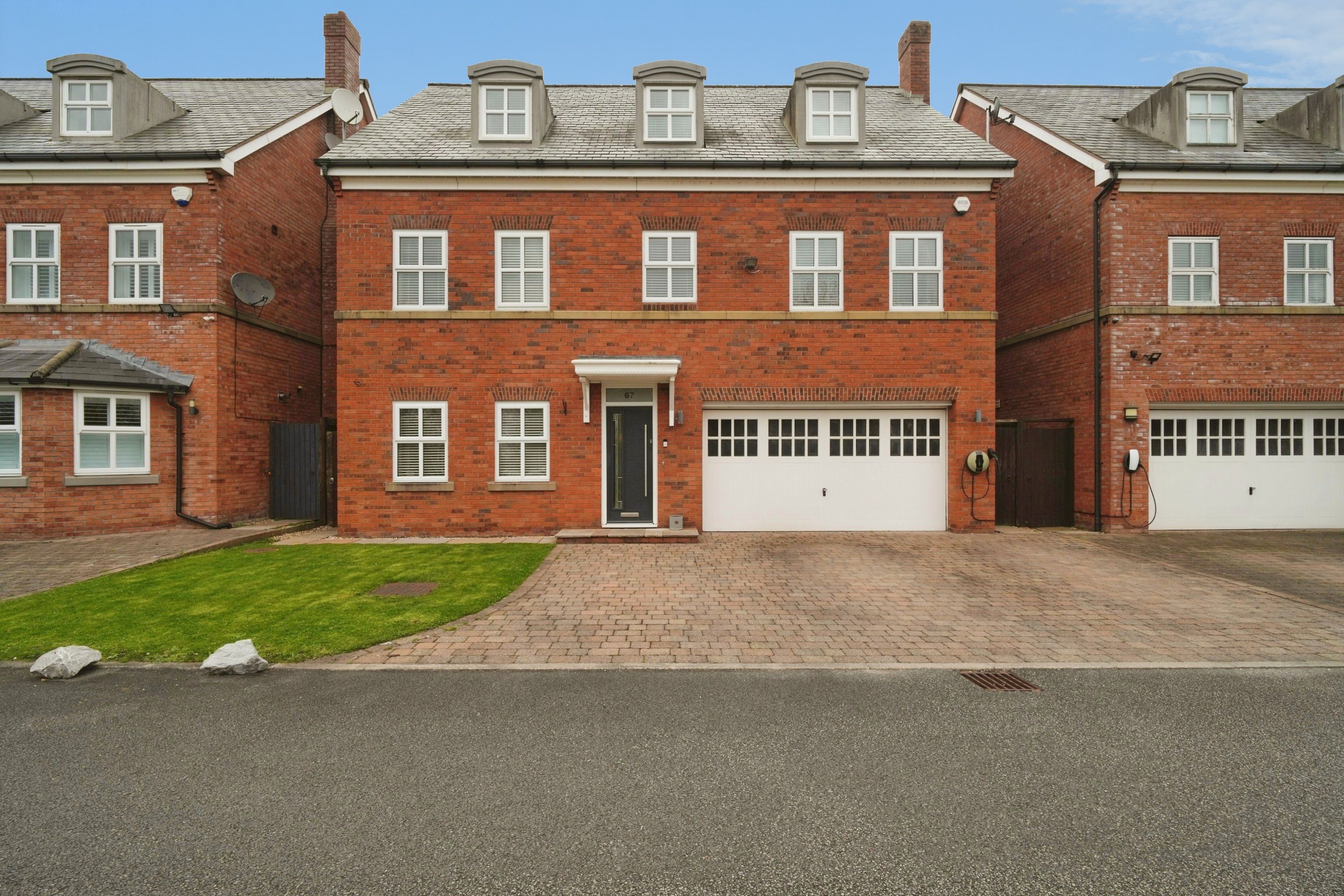 230 Houses & Flats For Sale in Manchester | Purplebricks