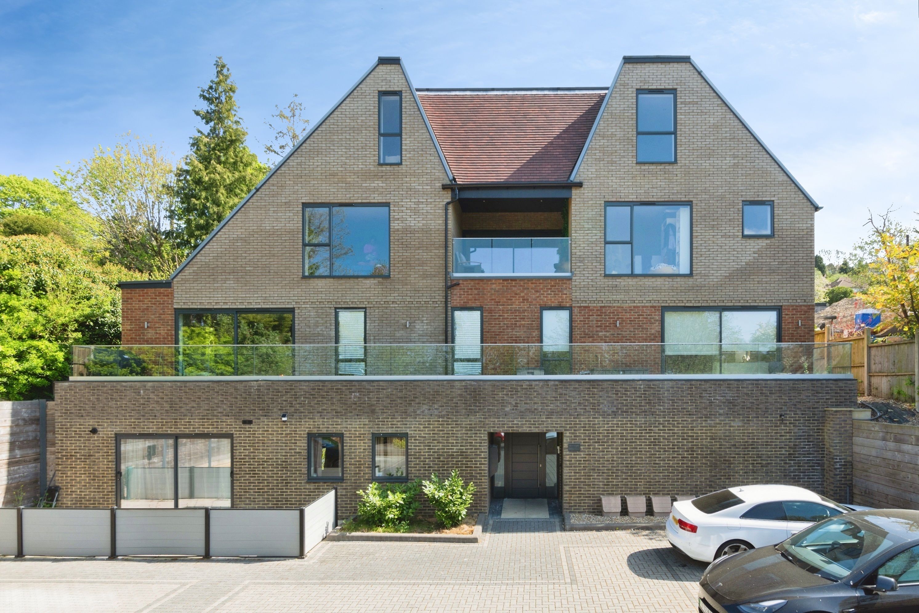 19 Houses & Flats For Sale in Purley | Purplebricks