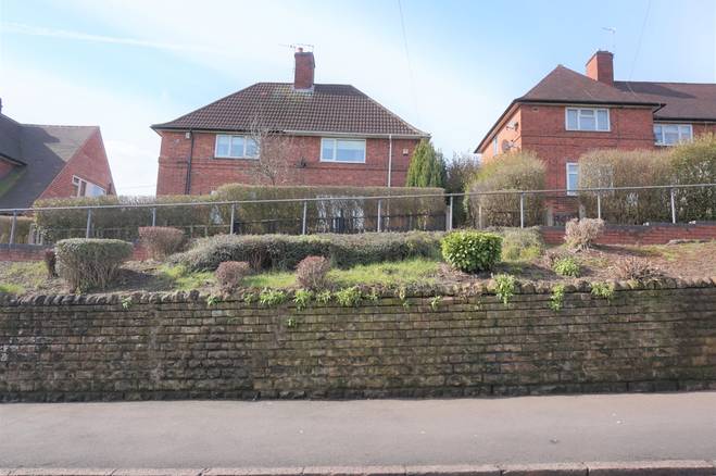 3 bedroom semi-detached house for sale in Cardale Road, Nottingham, NG3 7BW