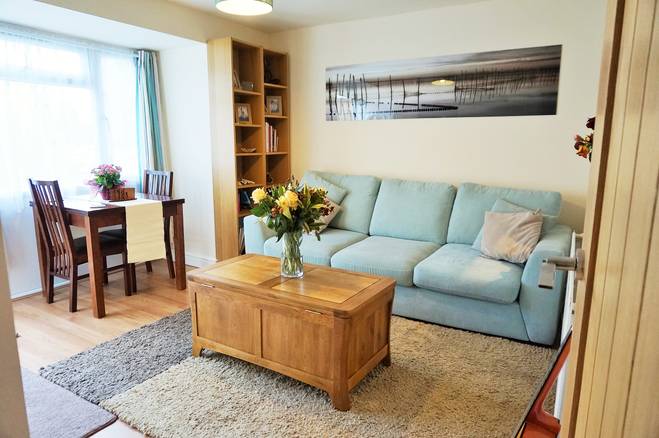 1 bedroom flat for sale in Whitley Wood Road, Reading, RG2 8JA