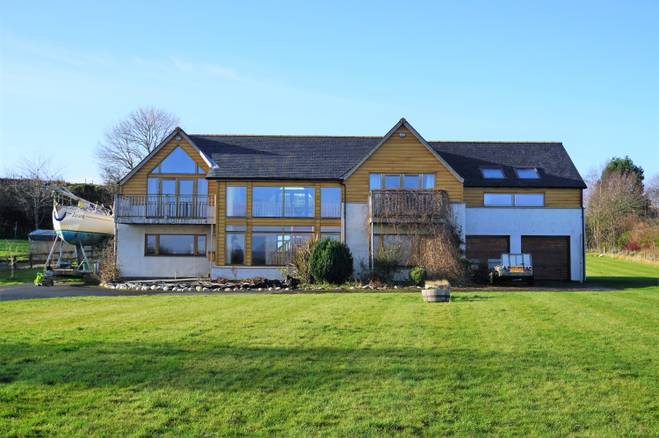 4 bedroom detached house for sale in Balblair, Dingwall, IV7 8LG