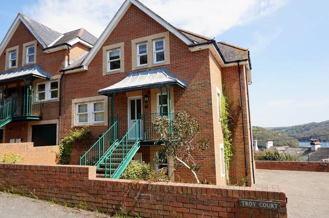 4 bedroom end of terrace house for sale in Troy Court, Fowey, PL23 1JX