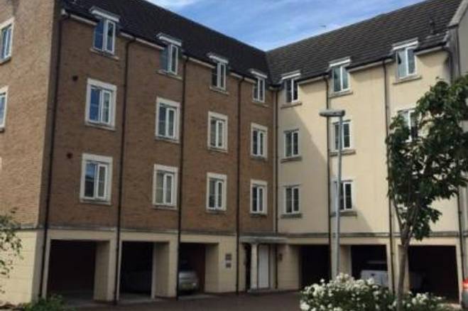 2 bedroom flat for sale in Ffordd James Mcghan, Cardiff Bay, CF11 7JU