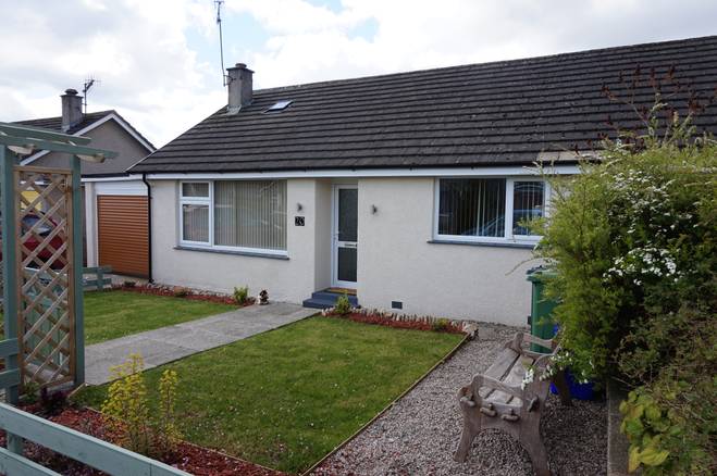 3 bedroom semi-detached bungalow for sale in Greengate, Kendal, LA8 8NF