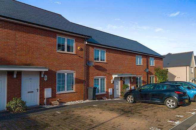 2 bedroom terraced house for sale in Whitaker Close, Exeter, EX1 3WR