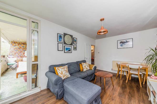 2 bedroom flat for sale in Elmworth Grove, West Dulwich, SE21 8RG