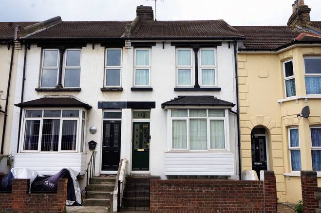 3 bedroom terraced house for sale in Canterbury Street, Gillingham, ME7 5LJ