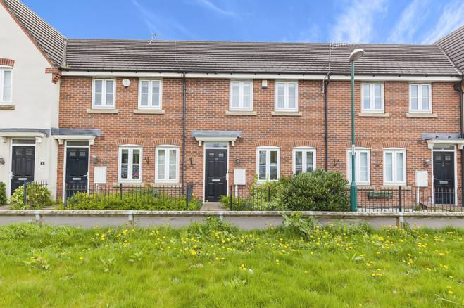3 bedroom terraced house for sale in Haydn Road, Nottingham, NG5 1DU