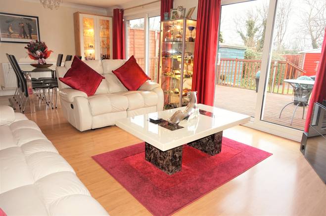3 bedroom detached house for sale in Hadstock Close, Sandiacre, NG10 5LQ