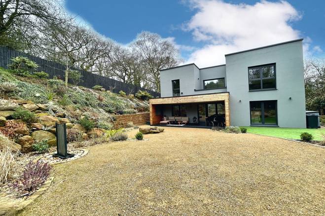 4 bedroom detached house for sale in Eddisbury Hill, Delamere ...
