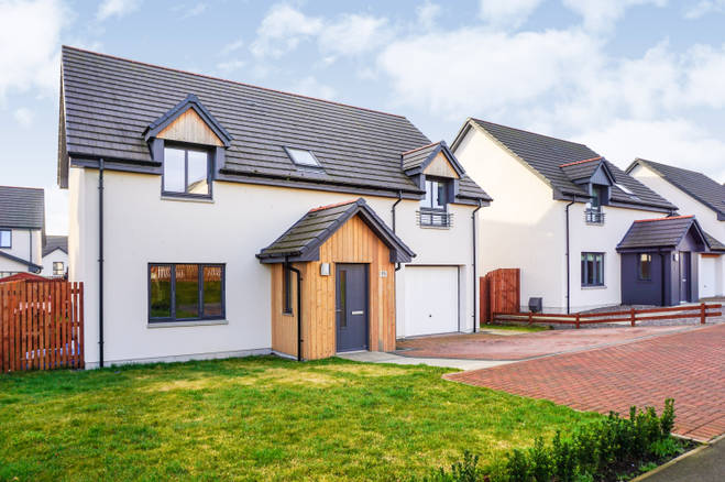 4 bedroom detached house for sale in Bisset Beat, Elgin, IV30 8UG