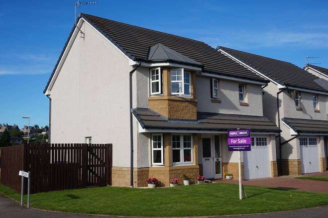 4 bedroom detached house for sale in Fairfield Avenue, Elgin, IV30 6BB