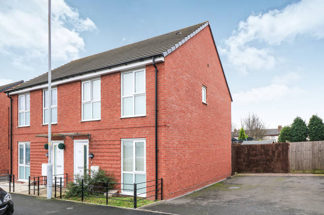 3 bedroom semi-detached house for sale in Gordon Street, Wolverhampton ...
