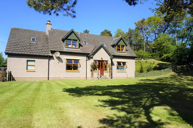 4 bedroom detached house for sale in Urquhart, Elgin, IV30 8LW