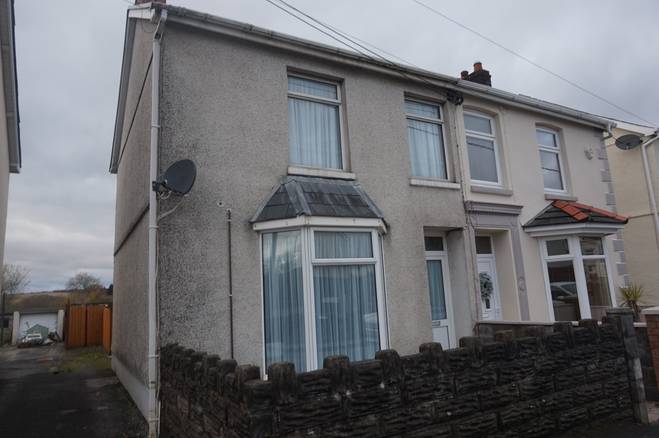 3 bedroom semi-detached house for sale in Bonllwyn, Ammanford, SA18 2EF