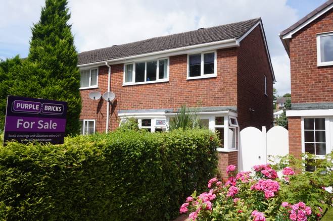3 bedroom semi-detached house for sale in Tredington Close, Redditch ...