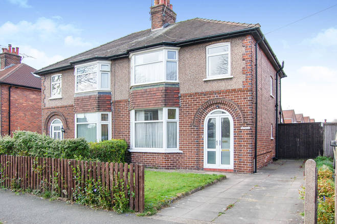 3 bedroom semi-detached house for sale in Manor Way, Crewe, CW2 6JU