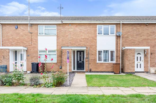 2 bedroom terraced house for sale in Chiltern Way, Duston, NN5 6BP