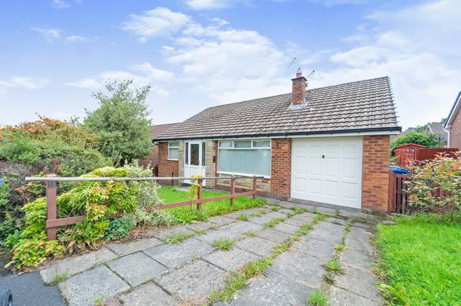 3 bedroom detached bungalow for sale in Alpine Grove., Blackburn, BB2 4QW