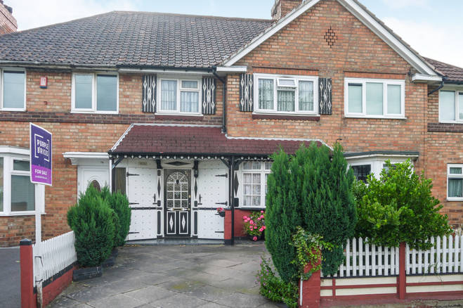 3 bedroom terraced house for sale in Hyron Hall Road, Birmingham, B27 7BW