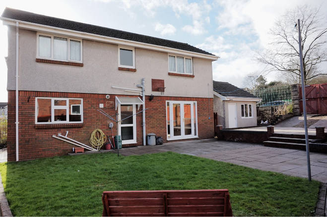 4 bedroom detached house for sale in Heol Gerrig, Treboeth, SA5 9BP