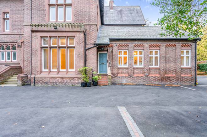 2 bedroom apartment for sale in 19 Aigburth Drive, Liverpool, L17 4JQ