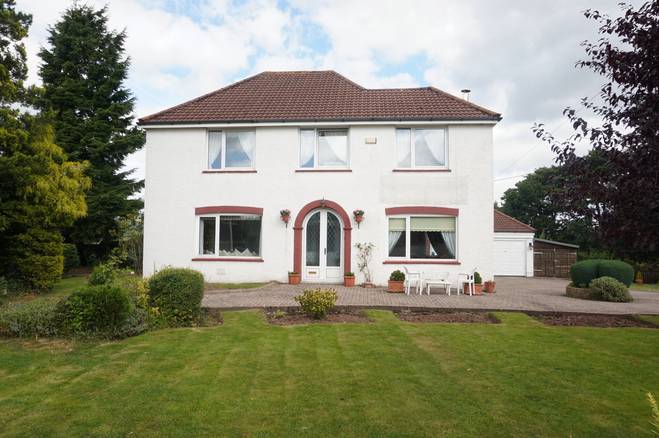 4 bedroom detached house for sale in Sluvad Road, Pontypool, NP4 0SX