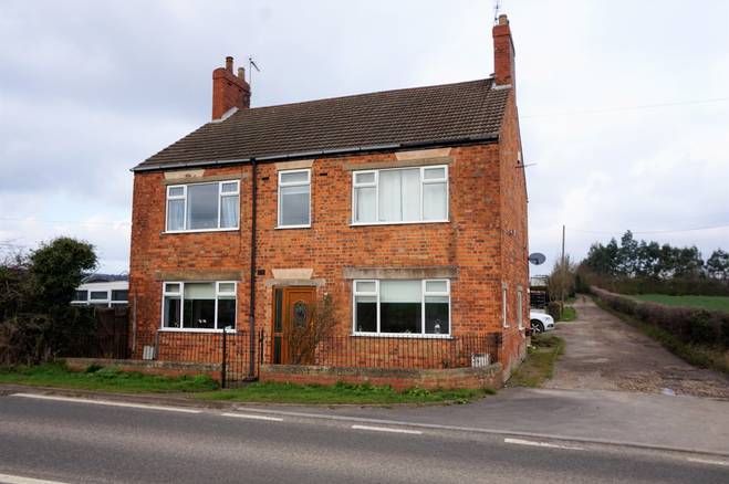 4 bedroom detached house for sale in Steetley, Worksop, S80 3EB