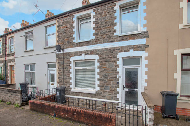 3 bedroom terraced house for sale in Harold Street, Cardiff, CF24 1PA